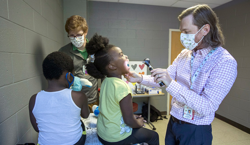 Briefs - Le Bonheur Children's Hospital